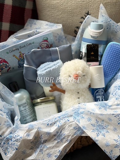 1.3M views · 17K reactions | Filling a burr basket for someone who deserves a little extra this season ☃️✨ These always turn out so cute — one of my favorite little holiday traditions ❄️ #Christmas #ChristmasGifts #GiftIdeas #BurrBasket #GiftBasket #HolidaySeason #FestiveSeason #ChristmasInspo | Its.juliesmith | Facebook