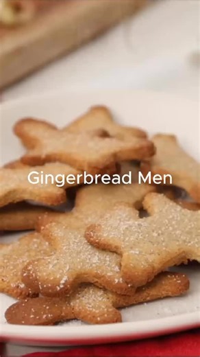 Low carb Gingerbread Men that still taste just as festive as the original 🎄🍪 Crisp on the outside, soft in the middle and made with low carb ingredients, so you can enjoy a seasonal treat without the sugar spike. Perfect for baking and decorating with the family over the holidays ❤️ Ingredients: • 75 g butter • 1 tbsp soft cheese • 40 g coconut flour • 2 tsp ground ginger • 1 tsp ground cinnamon • 1 tsp baking powder • 1 tsp vanilla extract • ¼ tsp nutmeg • ¼ tsp ground cloves Bake at: 180°C f