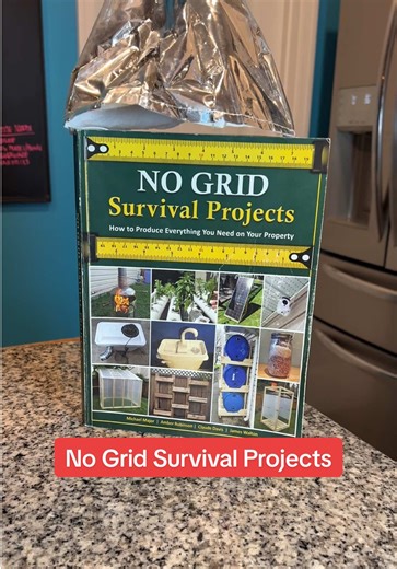Luckily the power is back on for most since I made this vid yesterday, but many are still stranded and 70 people have already passed away #poweroutage #survivalskills #survivaltips #tiktokshopcreatorpicks @The Lost Skills