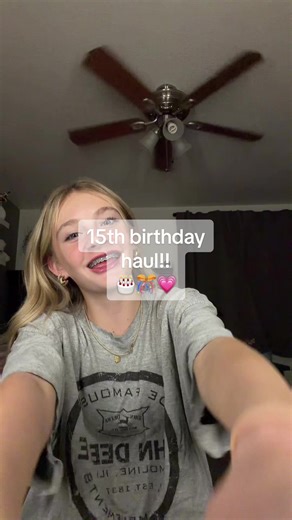 15th birthday haul!! i filmed this yesterday because i am now on my death bed #15thbirthdayhaul #birthdayhaul #15 #sick #fypppp
