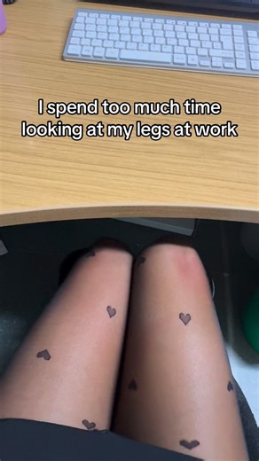 Kate Louise Cherry 🍒 on Instagram: "These patterned tights are so cute I can’t stop looking down"