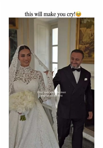 Emotional First Look Moments That Will Make You Cry