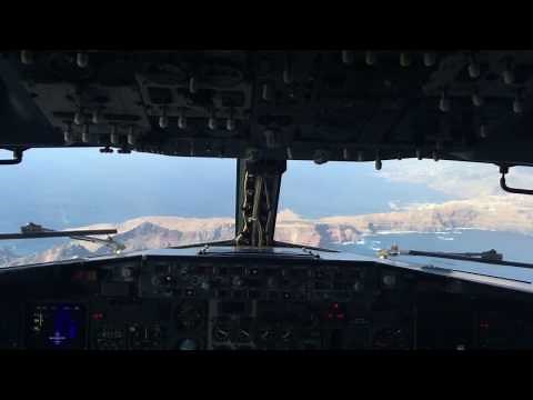 INCREDIBLE APPROACH FUNCHAL AIRPORT (COCKPIT VIEW)
