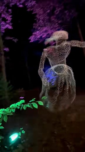 Chicken wire ghost part two | Holly Auna