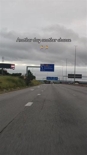 Deep House Vibes for Music Lovers