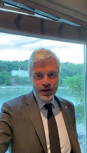 35K views · 5.4K reactions | Je ne voulais pas finir cette soirée électorale sans vous adresser un message plus personnel. Merci de nous avoir soutenus, portés et encouragés pendant toute la campagne. Merci pour cet extraordinaire élan. Merci pour votre confiance. Dès demain matin, nous serons au travail ! | Laurent Wauquiez | Facebook