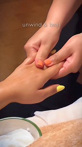 41K views · 648 reactions | Unwind and Heal with Hand Massage #HandMassage #StressRelief #ChronicPain #SelfCare #RelaxationTips #MassageTherapy #NaturalHealing #UnwindBeforeBed #WellnessJourney #FeelBetter #MindBodyHealth | Massage-to-Go | Facebook