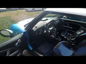 How to Find Sticker With Recommended Tyre Pressure in Mini R50...