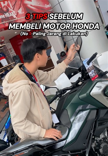 Tutorial beli motor Honda anti gagal! (No. 1 Paling Sulit dilakukan) 📞 Wa: 0852-4570-5213 📍 Astra motor center Pontianak - Jl. Arteri Supadio (Depan GAIA MAll) #AstraMotorCenterPontianak #HondaPontianak #fyp #InfoPontianak #MotorBaru