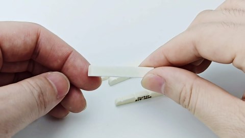 Guyker Bass Guitar Bone Nut - 4 String Flat Bottom Pre-Slotted Bone Nuts Replacement Parts Accessories for PB JB Precision Bass Jazz Bass Set of 2 White, 42x3.5x6mm BTW-4236