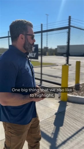 Riggy’s uses app-based gate entry to keep our lots secure and easy to access. You must be within 300 feet of the property to open the gate — no keypads, no shared codes, no gate clickers.⁠ ⁠ Just your phone and one button tap.⁠ Less hassle for drivers, better security for your rig and load. 📍Find us in Texas & Memphis, TN - head to the link in bio for more info! | Riggy's Truck Parking