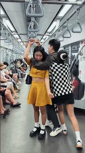 This Silent Signal Can Save Lives #ONEMAN #LifeSkills #KindnessMatters #PublicSafety