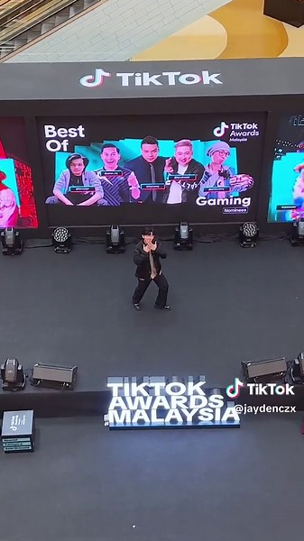 Bringing Rollin rollin dance to the TikTok Awards! 🏆 #TikTokAwardsMY