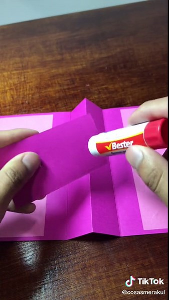 Easy Scrapbook Tutorial: DIY Pop-Up Card Ideas