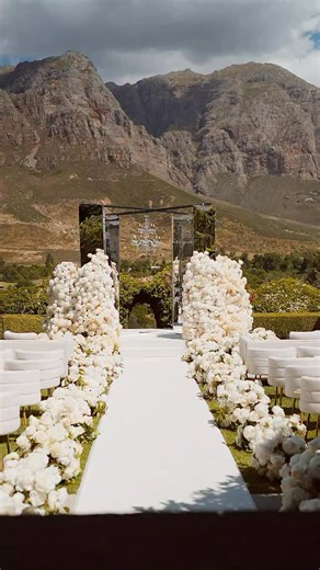 20K views · 8.1K reactions | moonlight Bride: @ehinome Content Creator: @durrode Planner: @phoriahevents Bridal stylist: @dahmola Makeup: @ariyike_mua Hair: @adefunkeee Bride wedding dress: @mazellebridal Reception dress: @mazellebridal After party dress: @anncranberry Bride jewlery: @fabjewels_official Groom outfits: @tinathan_official Groom shoes: @ferragamo #fyp #explore #trending | Wedding Content Creator | Facebook