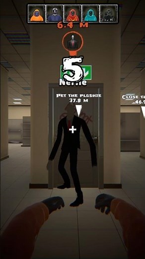 Hurry up and hide in the back room.🔥😱