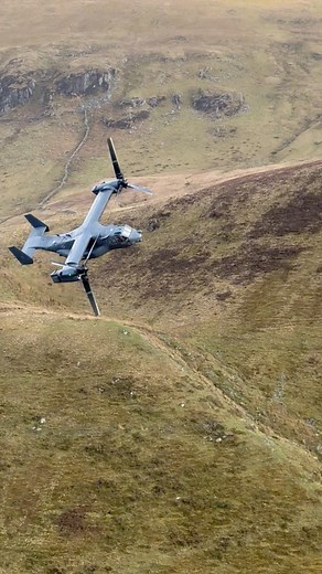 🇺🇸 V-22 Osprey into the Mach Loop. Had been wanting to see one of these for ages 24/02/25 #aviation #lowlevel #aviationlovers #V22 #v22osprey | Low Level 7/17