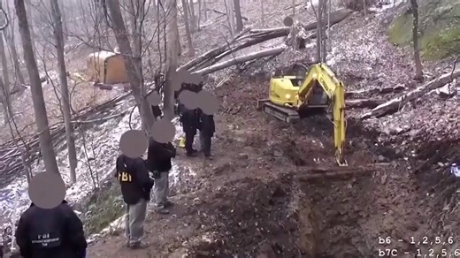 Un chasseur de trésors poursuit le FBI après leur avoir révélé l’emplacement de 7 tonnes d’or de la guerre de Sécession. Il affirme qu’ils l’ont récupéré en secret durant la nuit et se seraient approprié un butin estimé à plus de 1,2 milliard de dollars 💰