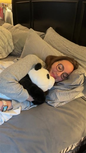 Feeling overwhelmed? You’re not alone—and you don’t have to manage it all in your head 💔 The Weighted Panda is your soft, comforting companion for moments of stress or sensory overload. ✔ Therapeutic 1.5kg weight helps ground your nervous system ✔ Hug-friendly size designed for cuddling, naps, or deep pressure relief ✔ Perfect for anxious minds, bedtime rituals, or moments you need to breathe Loved by neurodivergent adults, anxious teens, and sensory-sensitive kids alike. 🎁 Launch Sale: 30% Of