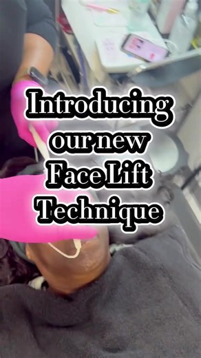 ✨ 𝐈𝐧𝐭𝐫𝐨𝐝𝐮𝐜𝐢𝐧𝐠 𝐎𝐮𝐫 𝐍𝐞𝐰 𝐅𝐚𝐜𝐞 𝐋𝐢𝐟𝐭 𝐓𝐞𝐜𝐡𝐧𝐢𝐪𝐮𝐞! 😍 𝐌𝐢𝐜𝐫𝐨𝐜𝐮𝐫𝐫𝐞𝐧𝐭 is a gentle, non-invasive treatment lifts and tones facial muscles, boosts circulation, and revitalizes your skin’s natural energy. The result? 𝐅𝐢𝐫𝐦𝐞𝐫 𝐜𝐨𝐧𝐭𝐨𝐮𝐫𝐬, 𝐬𝐦𝐨𝐨𝐭𝐡𝐞𝐫 𝐟𝐢𝐧𝐞 𝐥𝐢𝐧𝐞𝐬, 𝐚𝐧𝐝 𝐚 𝐫𝐞𝐟𝐫𝐞𝐬𝐡𝐞𝐝, 𝐫𝐚𝐝𝐢𝐚𝐧𝐭 𝐥𝐨𝐨𝐤, 𝐚𝐥𝐥 𝐰𝐢𝐭𝐡𝐨𝐮𝐭 𝐝𝐨𝐰𝐧𝐭𝐢𝐦𝐞. Experience the lift for yourself — 𝐛𝐨𝐨𝐤 𝐲𝐨𝐮𝐫 𝐬𝐞𝐬𝐬𝐢𝐨𝐧 𝐭𝐨𝐝𝐚𝐲! 💛 Visi