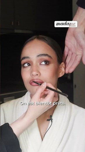 Thalia Besson nous convie chez elle pour ses préparer avant de vivre l'effervescence du défilé Patou