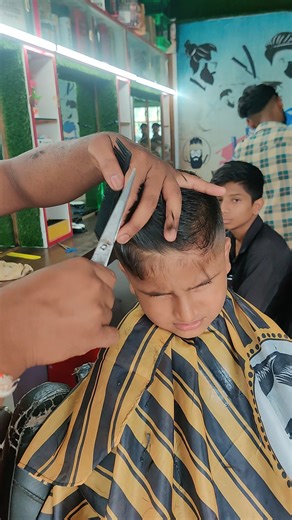 Simple Haircuts Karne Ka Asaan Tarika | Shivay Hair Salon