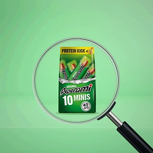 The perfect snack for Mini Meatheads everywhere, my Peperami Minis pack a propa’ protein kick and are made with 100% pork!! And guess what?? They’re JUST £2 in both Asda and Tesco right now!! 🛒🛒 Don’t worry, they’re not actually that small!! It’s just marketing banter, innit?! | Peperami