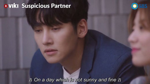 Waiting for the rain to end could be so romantic if it was with Ji Chang Wook. Don't you just love him in 'Suspicious Partner'? http://bit.ly/2qGWnRC | Viki
