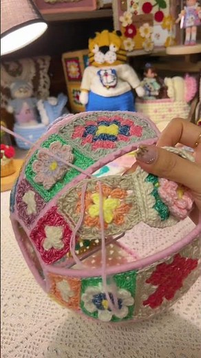 Crochet Lampshade Tutorial: Illuminate Your Space with Handmade Elegance