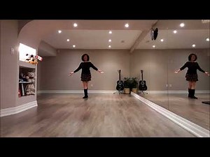 Steppin' Out line dance (Dance & Teach)