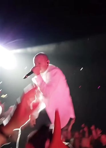 One Step Closer: Linkin Park's Iconic Performance