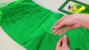 Tudomro 5 Pcs St Patrick's Day Golf Cart Parade Decorations Huge Green Tutu Skirt Underwear Decoration Pennant Banner Hanging Fringe Banner for Saint Patrick's Day Irish Supplies Activities