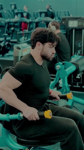 Plate Loaded Tricep Dip Machine from Hoist #gym #training #strength #muscle #onlinecoach