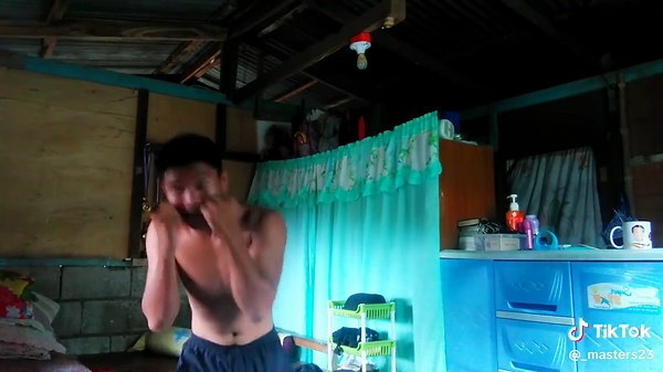 Understanding Shadow Boxing in Boxing: Mike Tyson's Peekaboo Technique