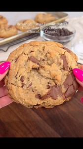 These are hands down some of the best cookies I’ve ever made. They’re soft in the center, packed with chocolate, and finished with a layer of dark chocolate on the bottom. That little bit of peanut butter in the dough makes them rich and totally next level. Comment "cookie" and I’ll DM you the full recipe!#cookierecipe #homemadecookies #chocolatechipcookies #bakingfromscratch #easybaking #peanutbutterchocolate #chocolatecookies #brownbuttercookies #cookielovers | The Salty Cooker
