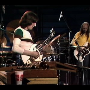 Allan Holdsworth - "Hazard Profile" (Switzerland 1974) #guitarsolo #guitar #allanholdsworth #SoftMachine | Shred Music TV