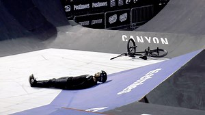 4 MINS OF INCREDIBLE RIDING! Park and street finals @ Simple Session 20 were absolutely wild. Proof in the play button! Filmed & edited by Martin Grainger | Ride UK BMX