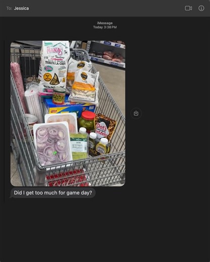 Planning your game day spread? We’ve got everything you need to make hosting easy. 🏈🍗 These deals are available now through February 8 at your nearest Shamrock Foodservice Warehouse! | Shamrock Foodservice Warehouse