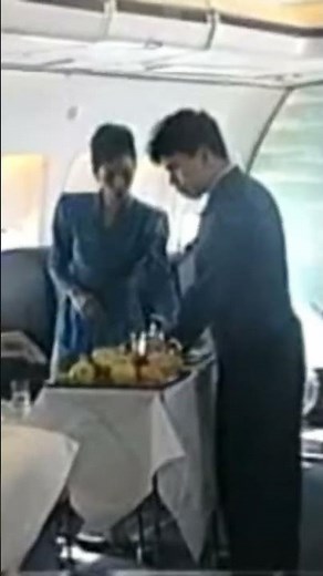 FIRST CLASS SERVICE Garuda Indonesia OLD