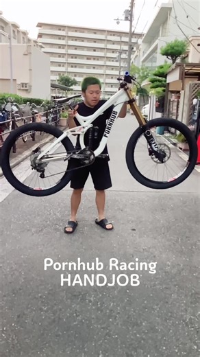 Fox vs Rockshox: Which Suspension is Better?