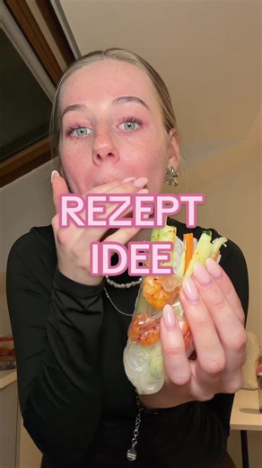 Sommerrollen Dip Rezept: -3 EL Erdnussbutter - 3–4 EL Kokosmilch - 1 EL Sojasauce - 1 TL Limettensaft (oder Zitronensaft) - 1 TL Honig oder Ahornsirup - ½ kleine Knoblauchzehe (optional) - etwas warmes Wasser (für die gewünschte Konsistenz) 🤍 alles zusammenrühren • #student #snackideen #einfacherezepte #gesunderezeptideen #uni