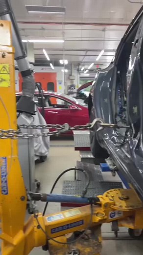 No job is too big as long as you have all the tools available! #brooklynmotors #frame #framemachine #pull