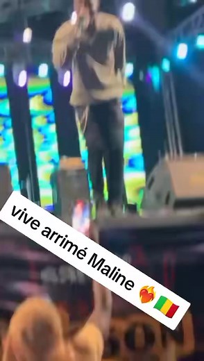 Merci à Esco P pour cette belle prestation. Vive le Mali ! Vive l’armée ! @ followers | Nièna24