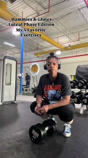 When it needs to be a quick one but: It All Worked Out ✨ My Favorite 4 Workout: 🏋🏽‍♀️ DB Sumo Squat 🏋🏽‍♀️ Hip Thrust Machine 🏋🏽‍♀️ Reverse Hack Squat RDL’s 🏋🏽‍♀️ KB Glute Focused Lunges Give it a try! #wellness #fitness #glutes #hamstring #quickworkout