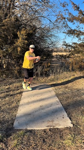 This common disc golf drive mistake is why you can’t throw far 🥏 For the permanent fix & plan to add 50-100 feet of distance in 90 days comment blueprint below! Share this video with someone who wants to improve their disc golf drive. Use code Clankers10 at gateway discs to save 10% #discgolf #discgolfdaily #discgolflife | Chain Clankers