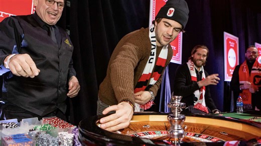 Devils 'Sweep the Deck' for a Good Cause | FEATURE