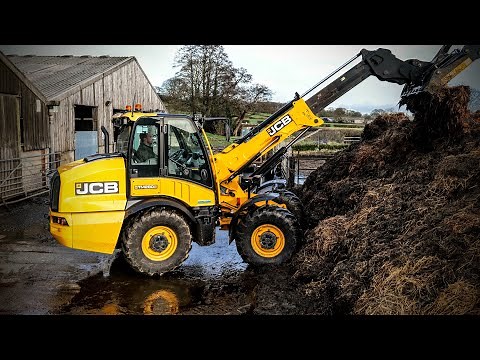 REVIEW: JCB TM280S pivot steer telehandler