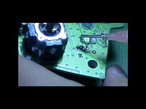 Replace your XBOX 360 controller thumbstick or trigger mechanism (1 of 3)