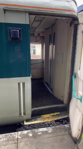 11 reactions | Inside an old #HST first class restaurant car. #mark3 carriage. Elegant dining for those who could afford it. #125group #uktrainspotting #trains #diesellocomotive #britishrailways #railway #railways #locomotive | Adrian Watson | Facebook