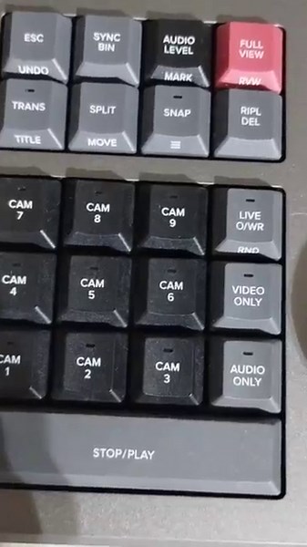 Blackmagic Design Davinci Resolve Speed Editor with LIFETIME Pro software key - best deal